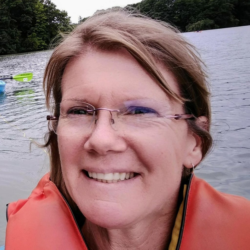 Fiona Dunbar - Suitcase in Point